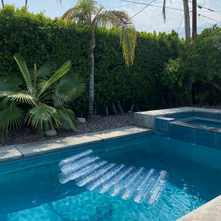 Floats & Inflatables | Pool Floats, Pool Toys | Sunnylife – SUNNYLiFE AU